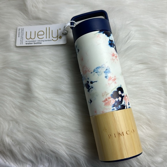 Welly | Kitchen | Welly Insulated Bamboo Infused Water Bottle | Poshmark